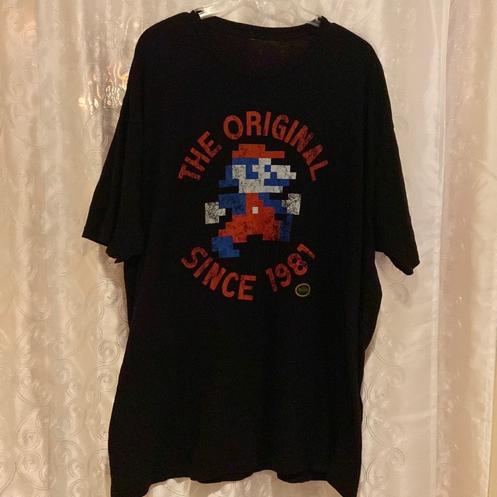 Nintendo Super Mario “The Original Since 1981” T-Shir… - Gem